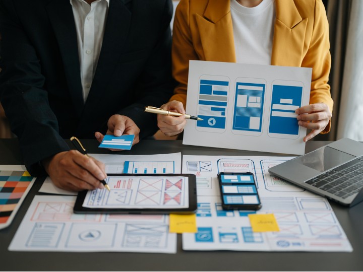 What Principle of Design Uses Noticeably Different Elements to Create ...