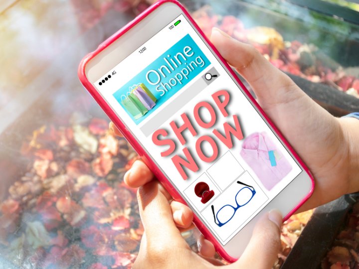 Why Is a Generic Shopping Experience Driving Customers Away? - Chromatix